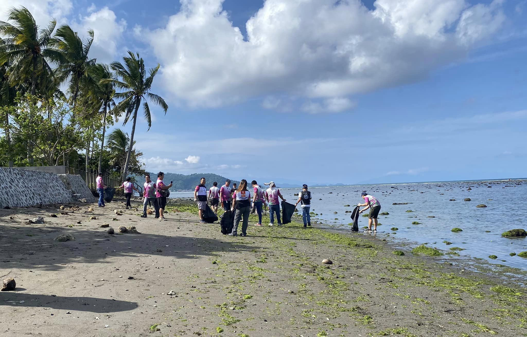 Coastal Clean Up with Rotary Club of Batangas Mid-West – Rotary Club of ...